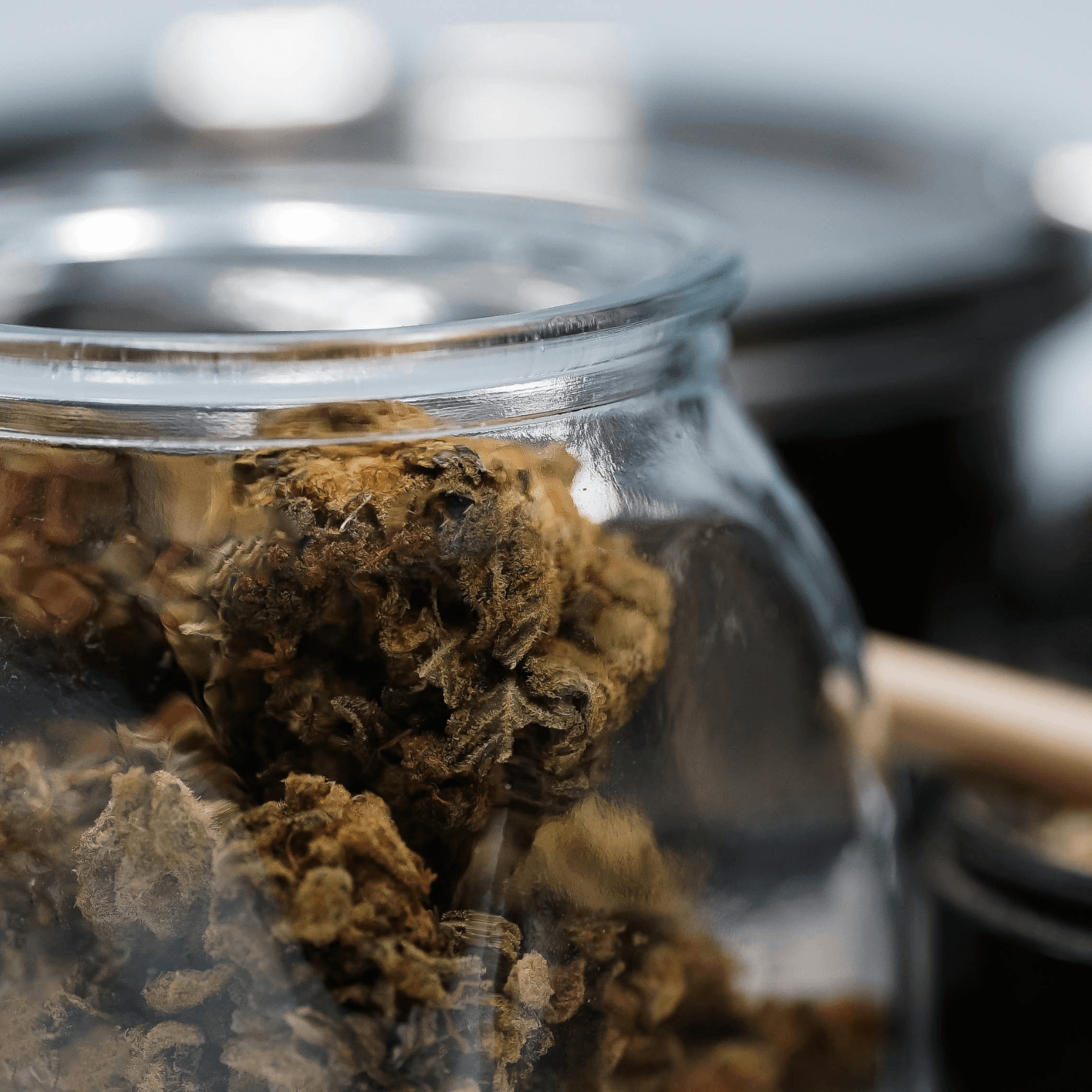 What Is THC? A Guide to Effects, Uses & Cannabis Basics